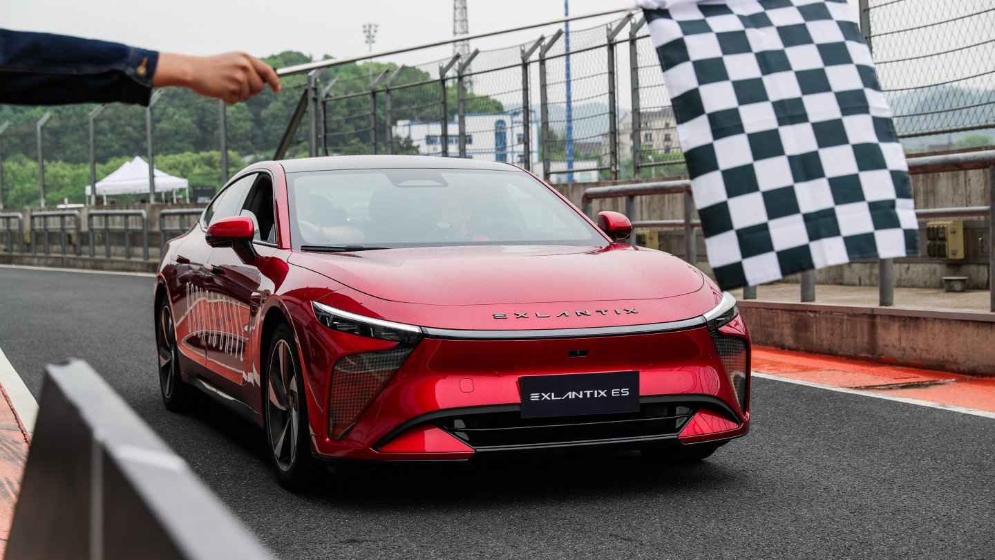 EXEED Exlantix ES и ET: премьера и тест-драйв на Auto Shanghai 2025