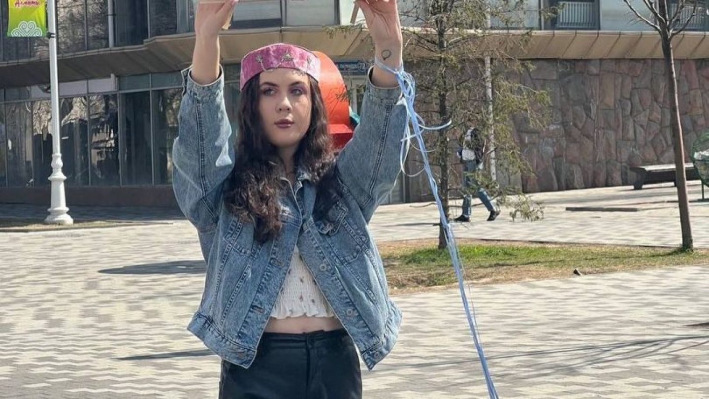 В Алматы задержали активистку «Oyan, Qazaqstan!»